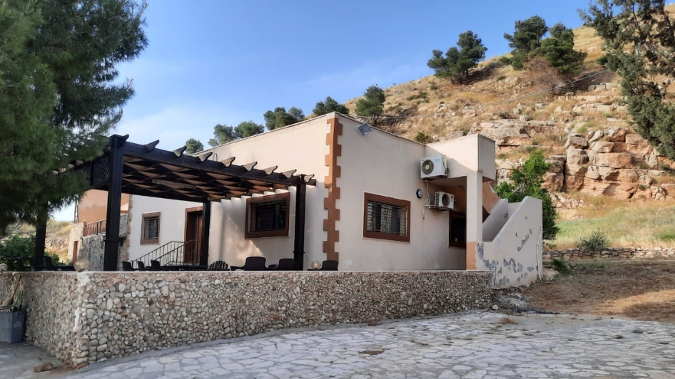 مزارع للايجار في عمان | أشهر 14 مزرعة وشاليه بالإردن بأقل الأسعار ...